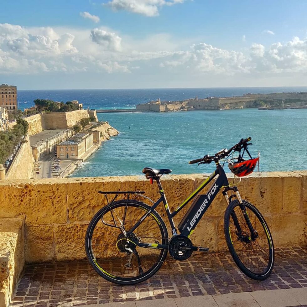 Discover the Three Cities by Bike: A Scenic and Historical Ride in ...
